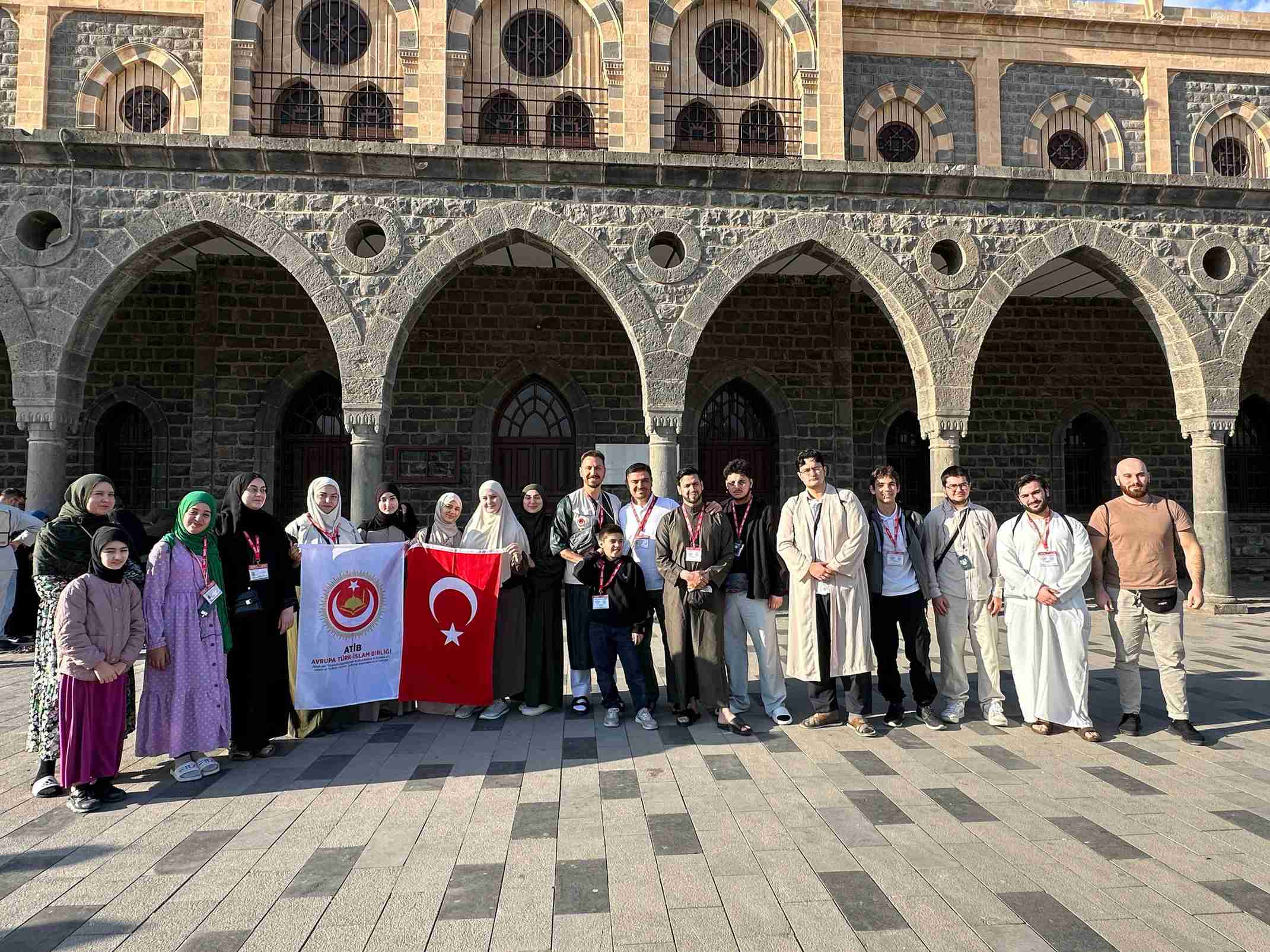 Medine - Kalbi ve ruhu birleştiren bir özlem - ATIB e.V.